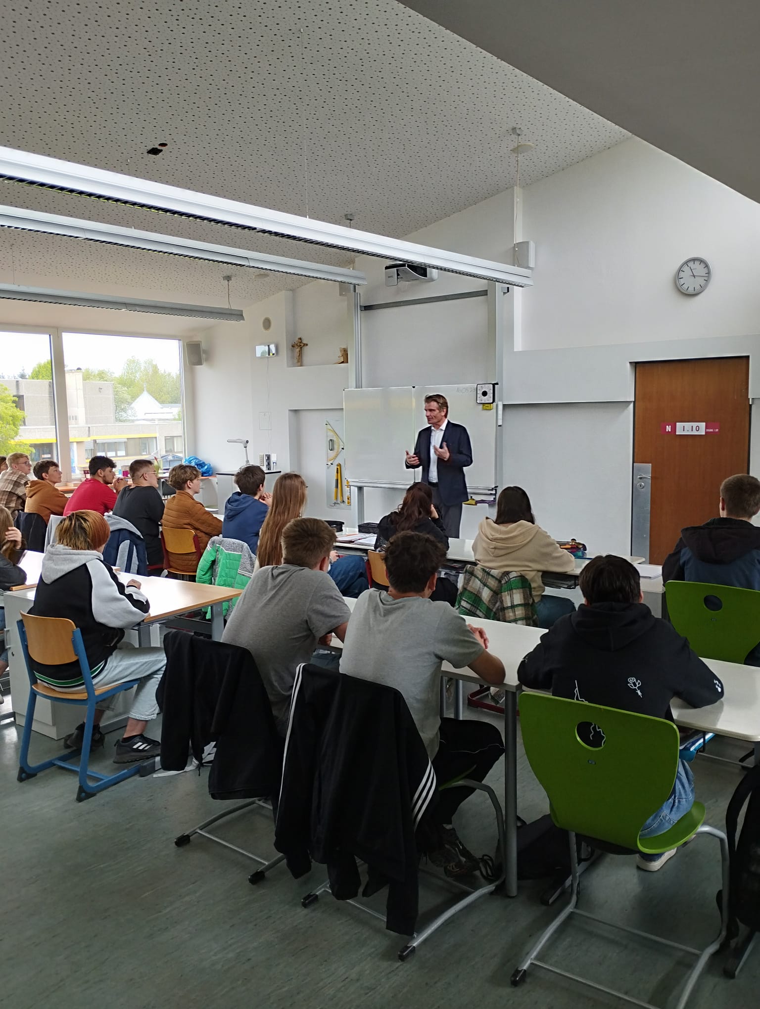 Thomas Bareiß zu Besuch an der Sonnenlugerschule – Gemeinschaftsschule